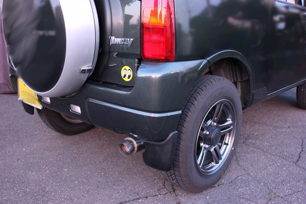 ジムニー（JB23）に純正マッドフラップを取り付けた！ | YK Riding